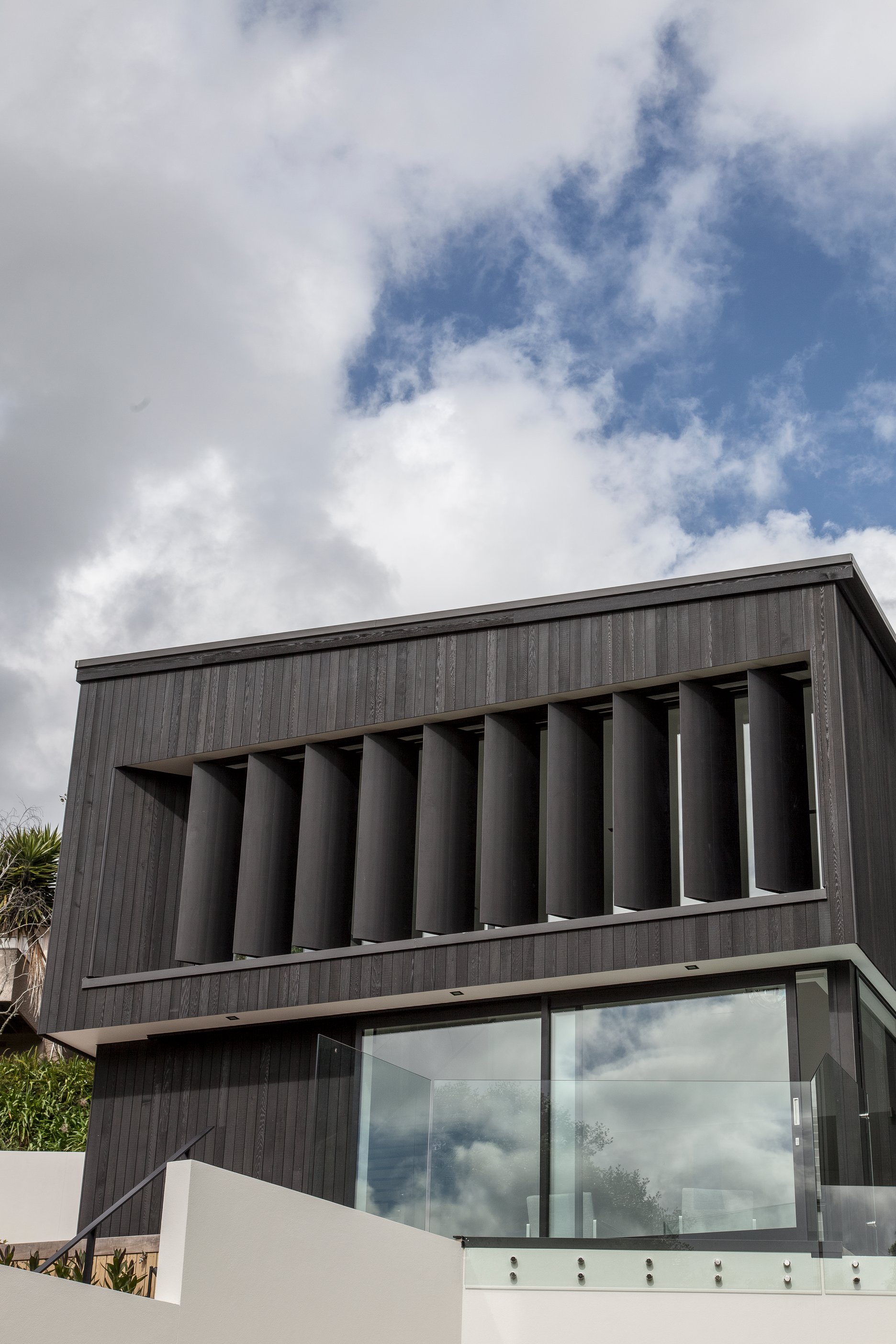 Operable Louvres | Manual or Motorised Louvres | Aurae