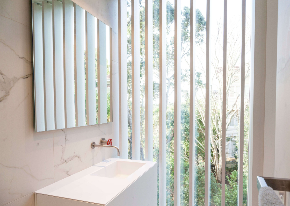 Motorised louvres explained